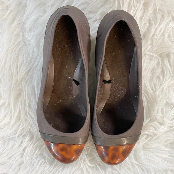 CROCS | Shoes | Crocs Womens Size W 7 Tortoise Cap Toe Wedge Heels ...